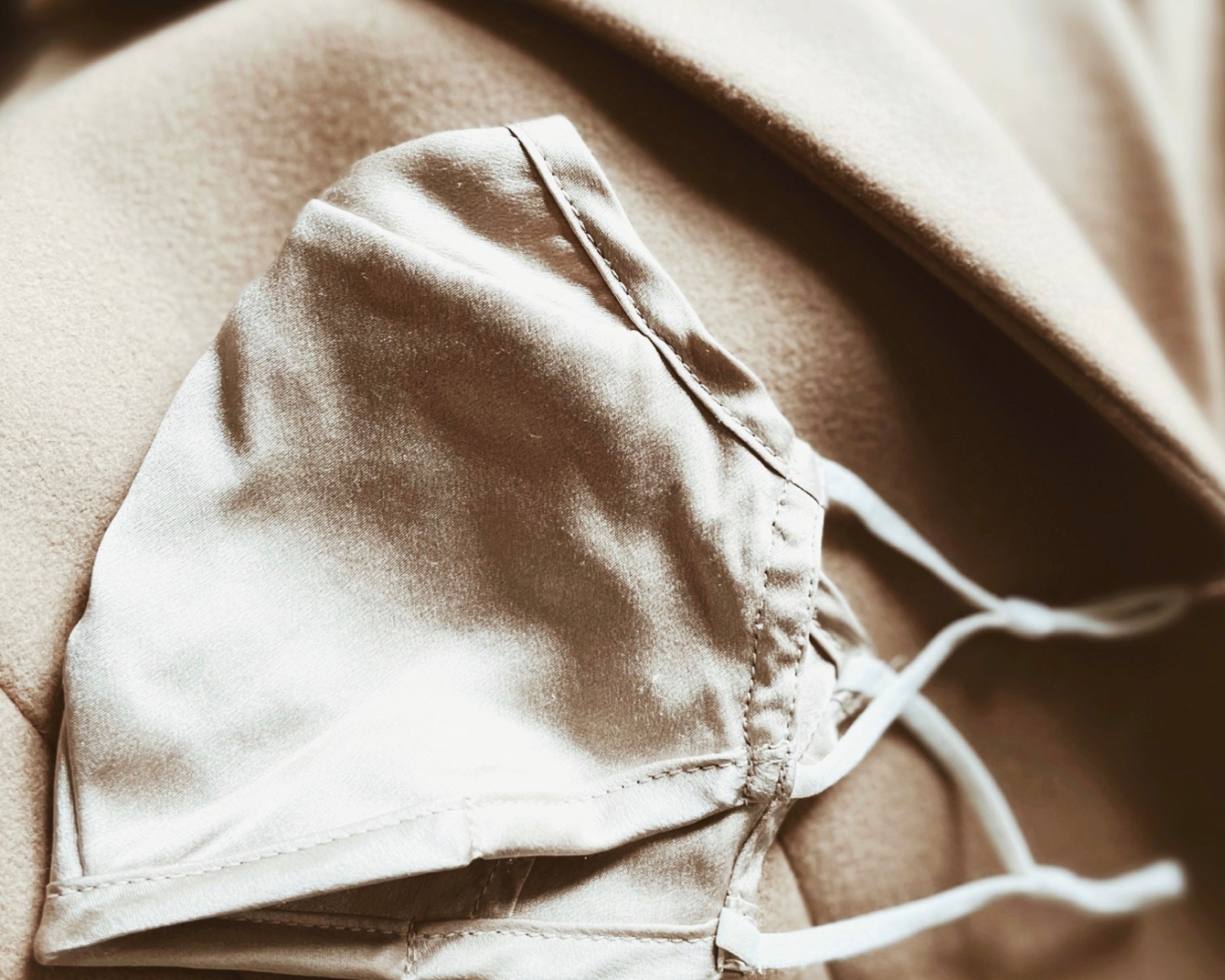 The Silk Collection - 5 Benefits Of Using A Silk Face Mask