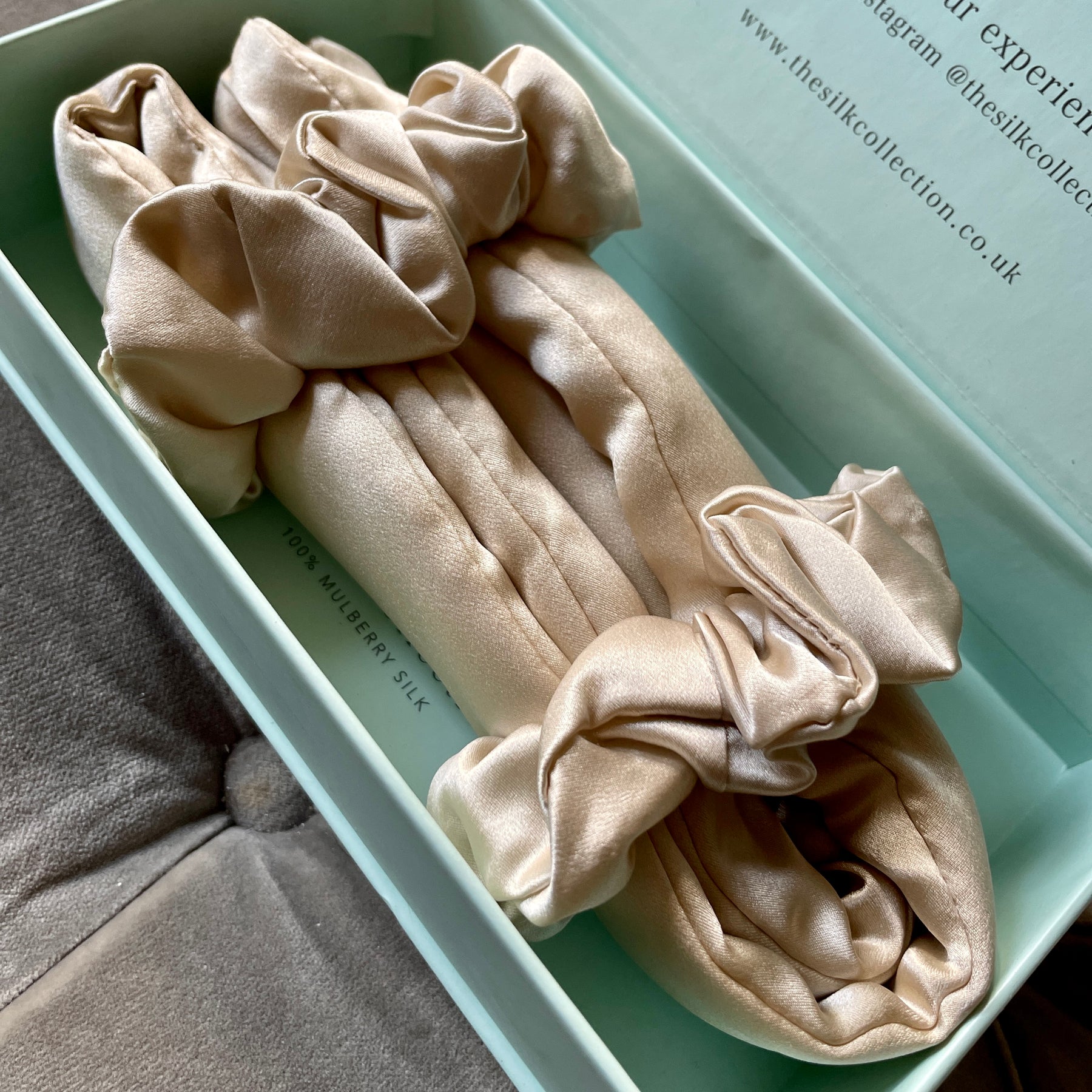 How to Use a Heatless Curler | Heatless Curls Guide | Heat-Free Curls ...